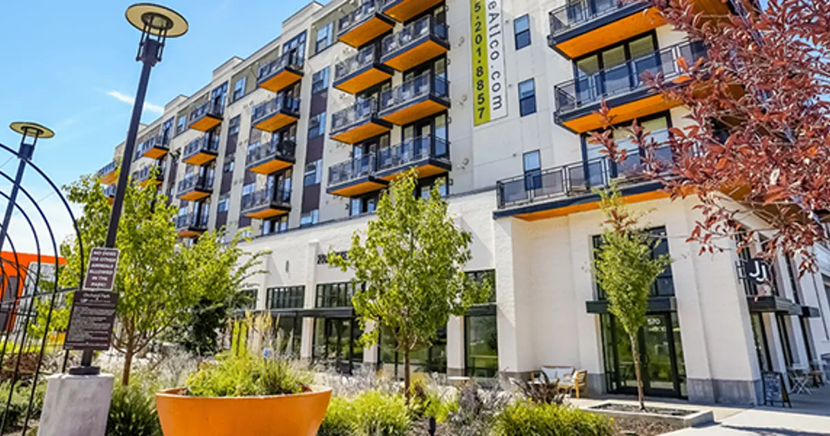 Home | The Exton at University Place